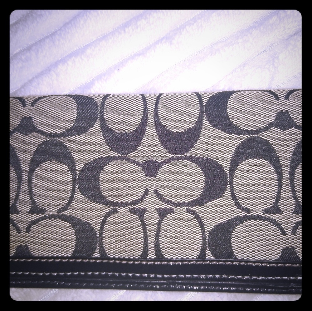 Authentic Coach Wallet - Gem